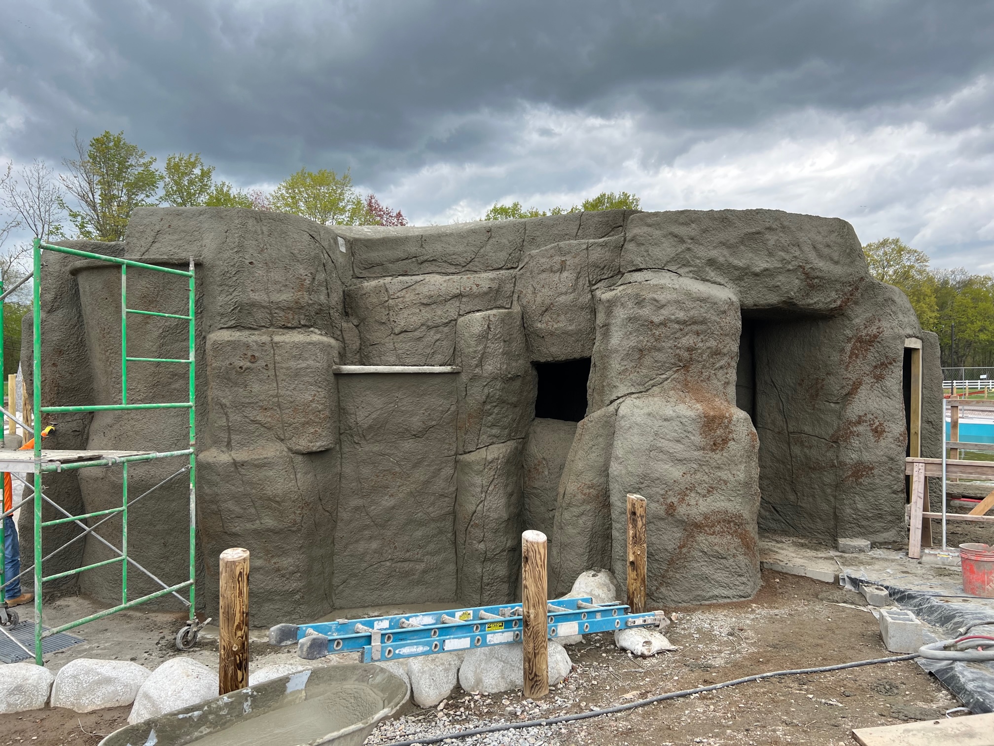 Artificial Rock Paint Pump Sprayer | Quikspray Inc.